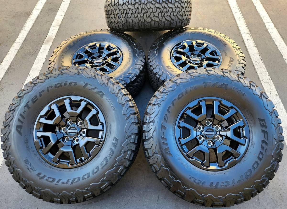 ZappAds: 17" Ford F-150/Bronco/ Raptor 37s Gloss black OEM wheels and tires